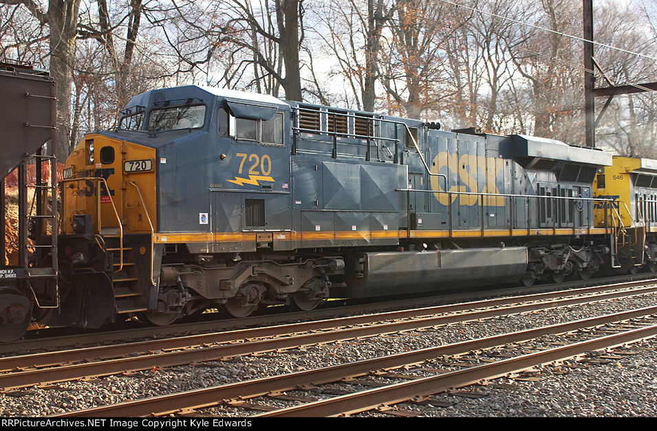 CSX ES44AC #720 on K534-21